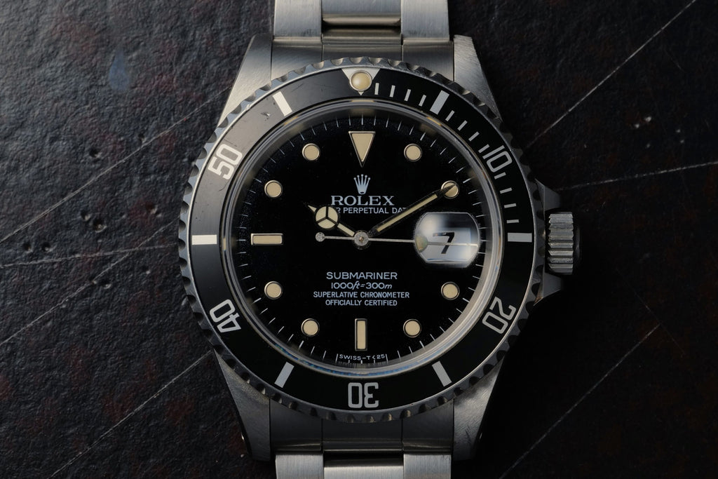 Rolex Submariner 1993 Patina & Texture – vintageworn.com